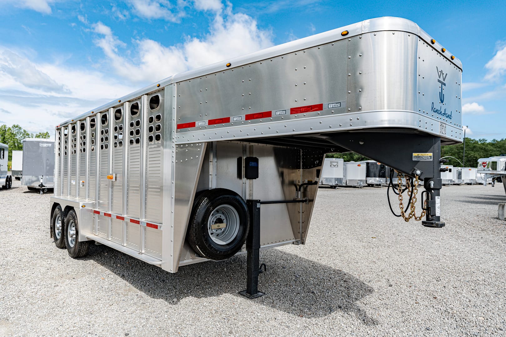 Trailers – Leonard Truck and Trailer, Inc